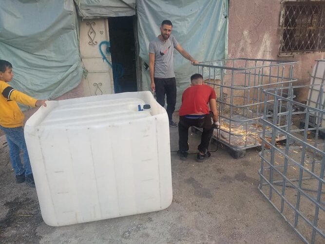 How to Build a Biogas Digester – Mother Earth News